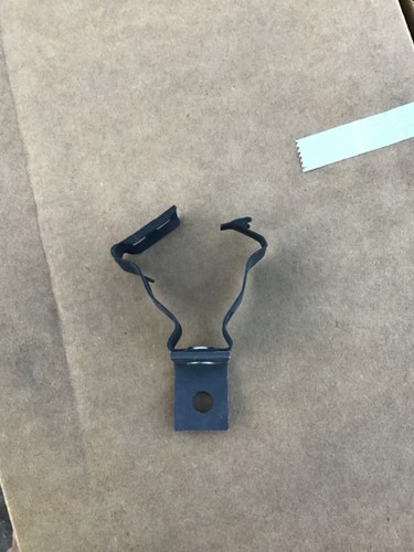 Eaton BG-8-12-H7 Conduit to Angle Bracket Fasteners 1/2 or 3/4 | eBay