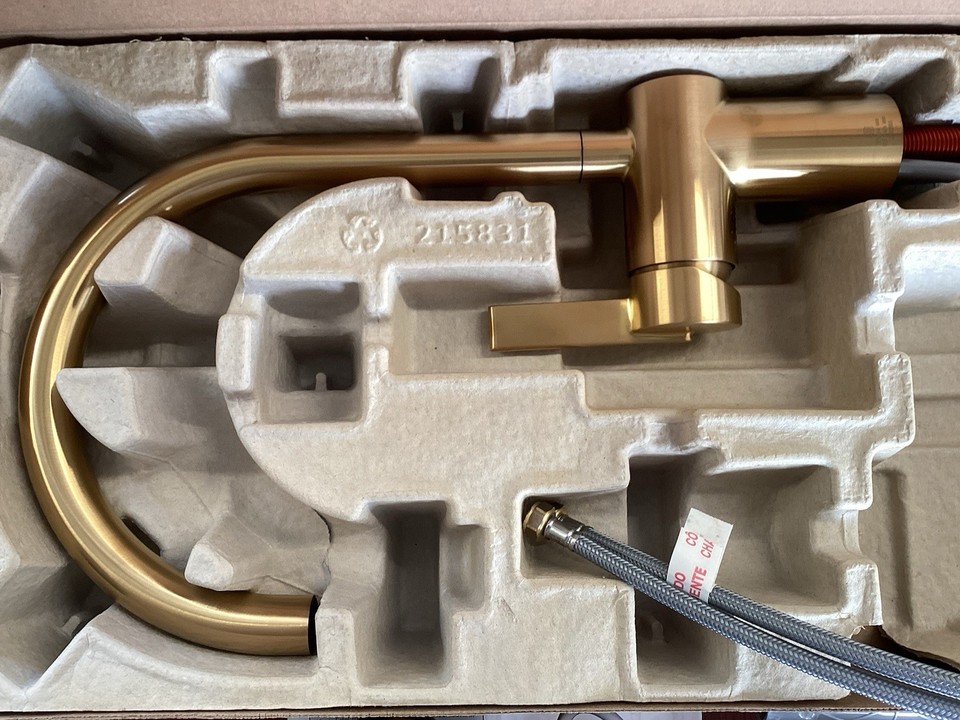 NEW MOEN Cia 7622BG 1-Handle PullDown Kitchen Faucet Brushed Gold B166 ...