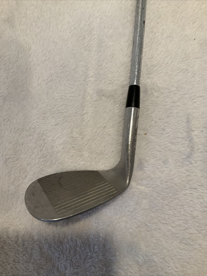 TaylorMade Golf Sand Wedge Wedge Right-Handed 36 in steel shaft..nice ...