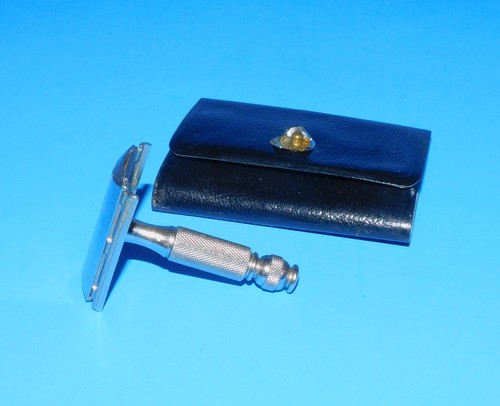 VINTAGE GILLETTE MINI SAFETY RAZOR TRAVEL KIT | eBay