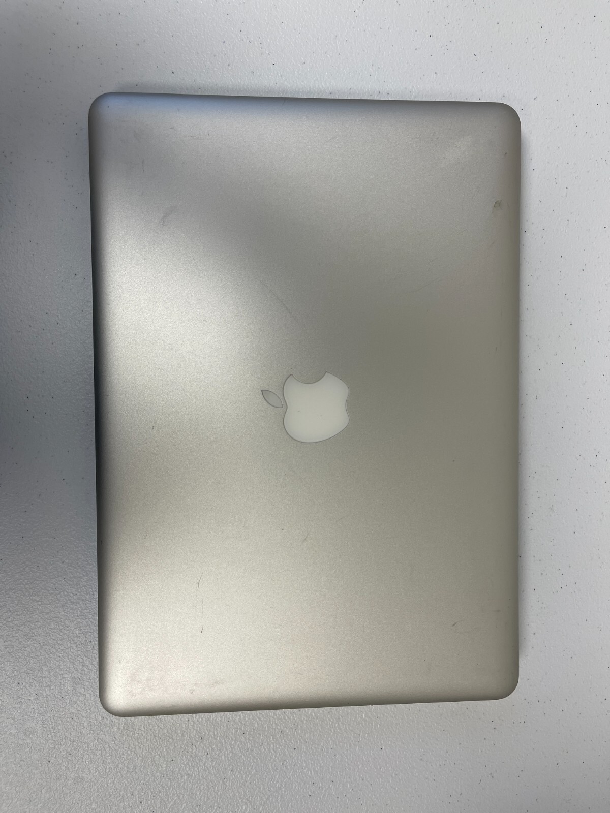 Apple+MacBook+Pro+13%22+%28500GB+HDD%2C+Intel+Core+i5%2C+2.40+GHz%2C ...