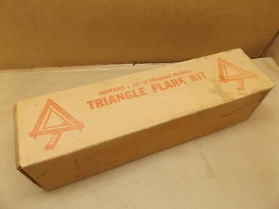 Signal-Stat 798 Foldable Free-Standing Warning Triangle Kit TRUCK-LITE ...