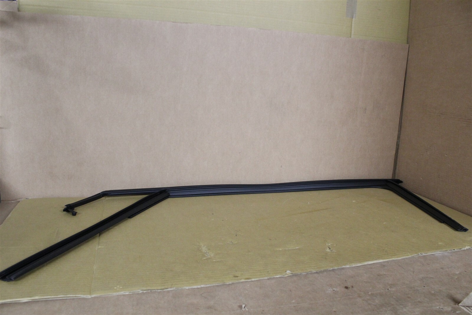 A2467250700 Window Seal Genuine Mercedes-Benz Part for sale online ...