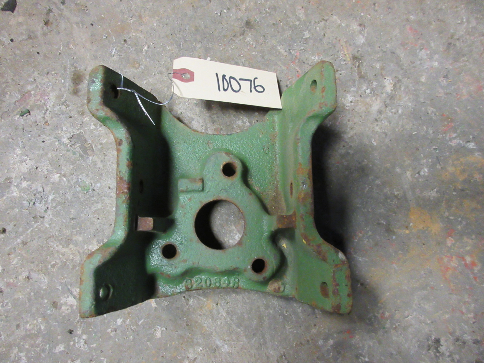 John Deere B PTO casting shied B2064R Fits early B NOS | eBay