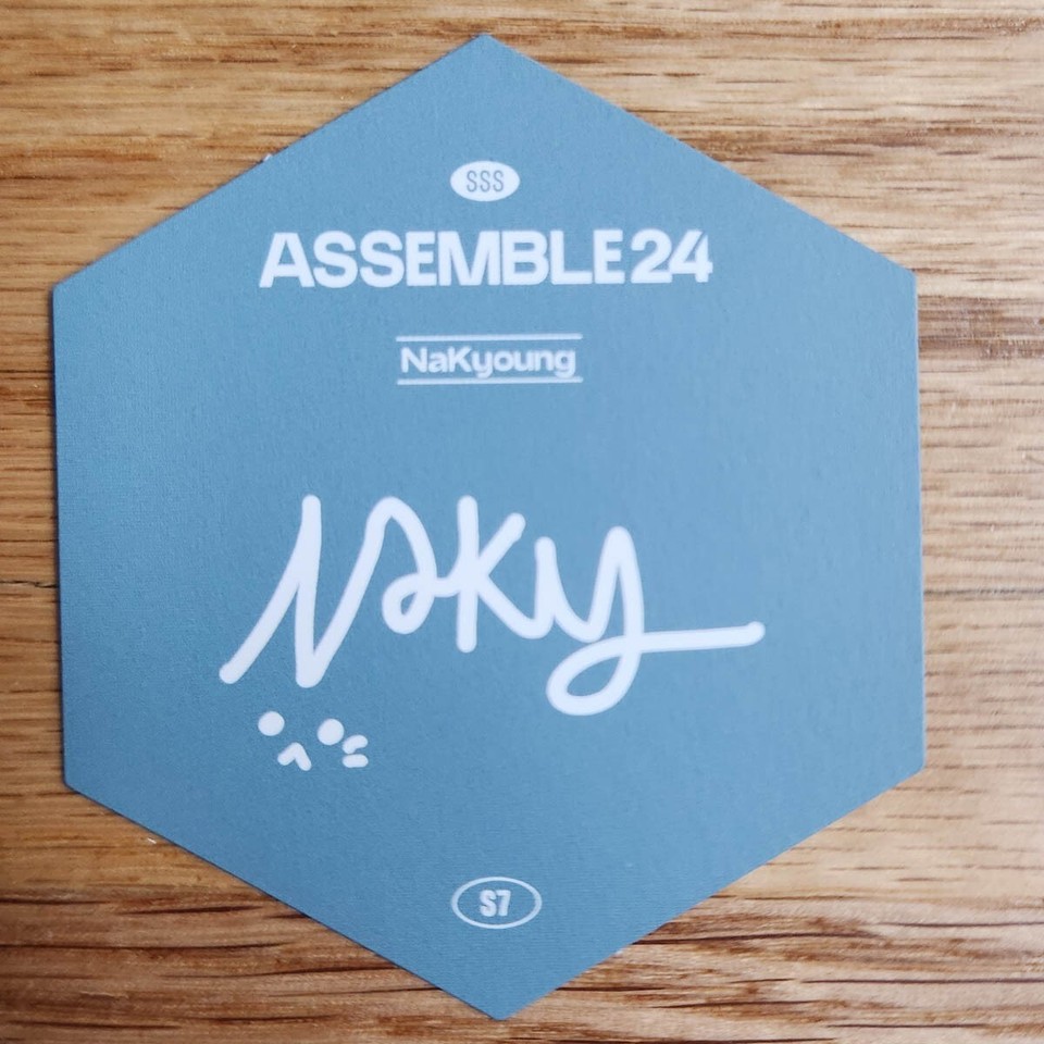Na Kyoung Official Symbol Card TripleS Assemble 24 Genuine Kpop | eBay