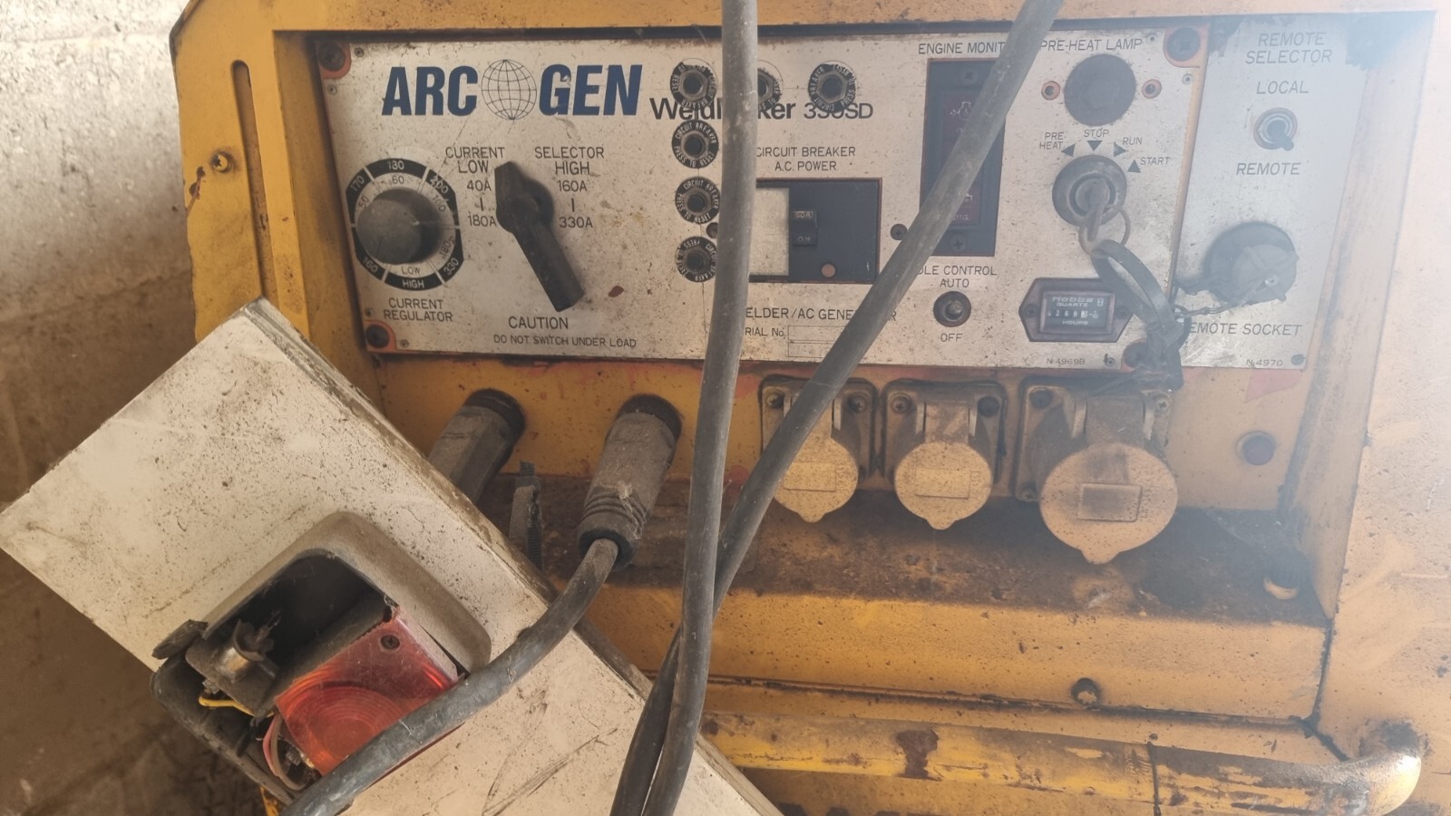 ARC GEN TOWABLE WELD MAKER 330SD TRAILED WELDER GENERATOR KUBOTA ENGINE ...