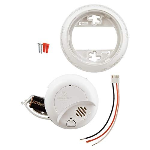 First Alert 9120B Smoke Detector, Hardwired Alarm with Battery Backup ...