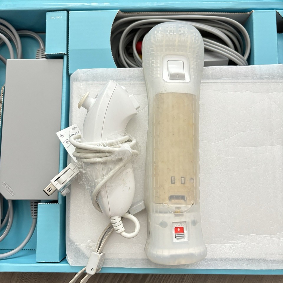 Nintendo Wii OPEN BOX - 1 Controller Wii Sports Tested Bundle ...