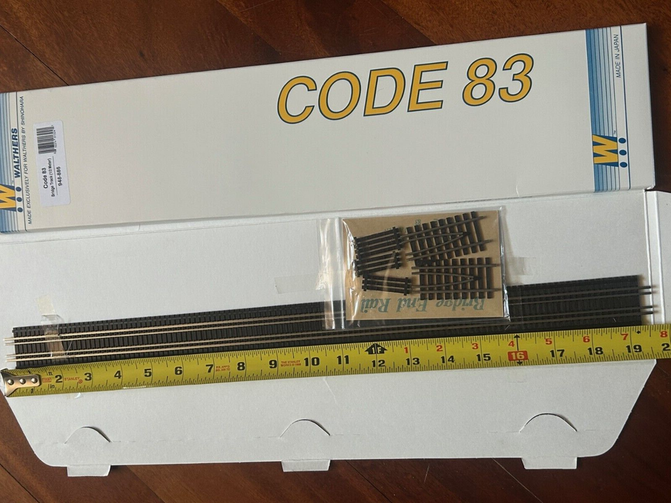 BRIDGE TRACK w/ GUARDRAILS & VEE RERAILER - 24 inch CODE 83 NS Rail HO ...