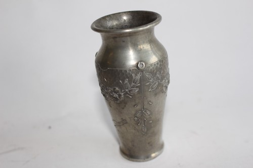 Small 1900 repoussé pewter vase (31474) | eBay
