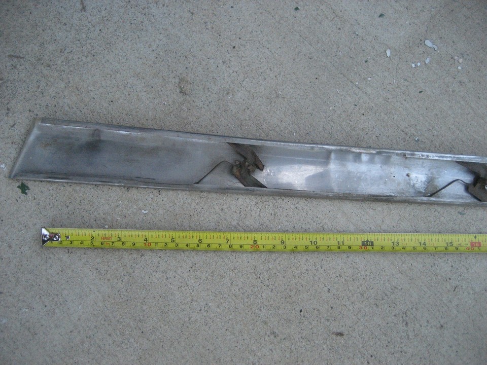 1957 CHEVY RIGHT REAR QUARTER PANEL LOWER TRIM MOLDING-2 DOOR MOLDING ...