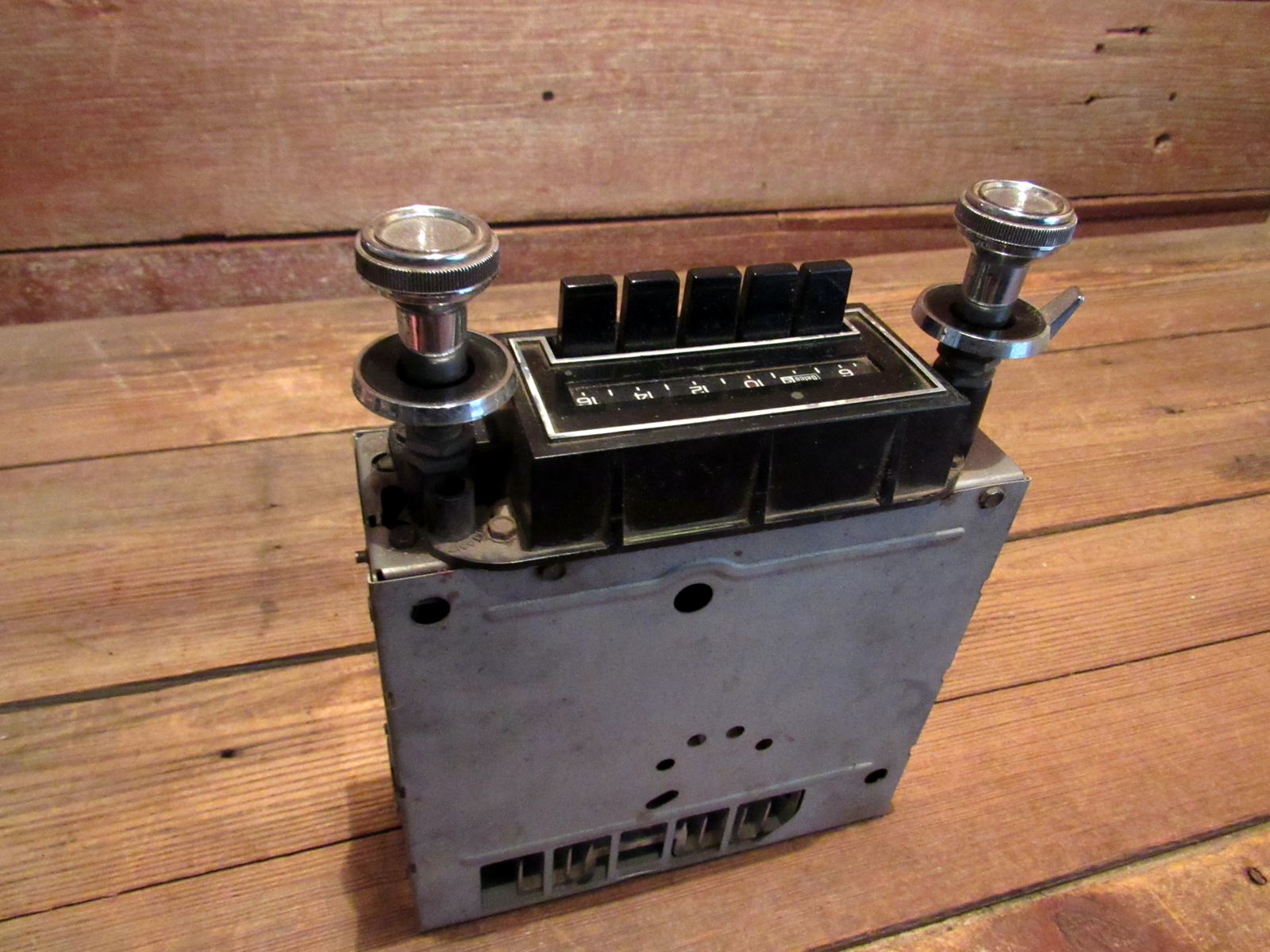 Vintage General Motors Car Radio DELCO GM AM Push Button 1960-70's | eBay