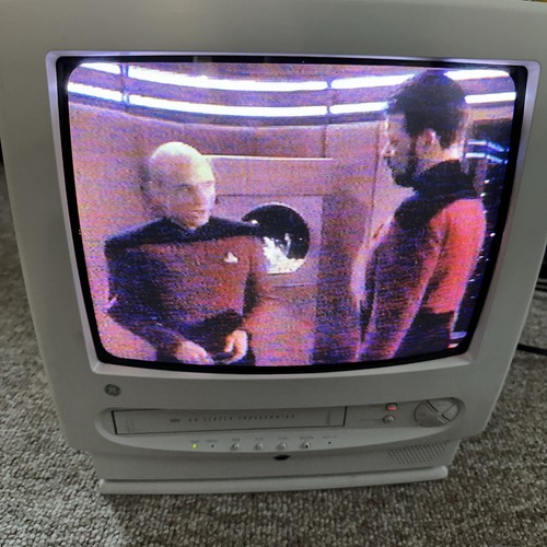 *READ* Vintage GE 13” CRT TV TV/VCR 13TVR45 Retro Gaming Tested *READ ...