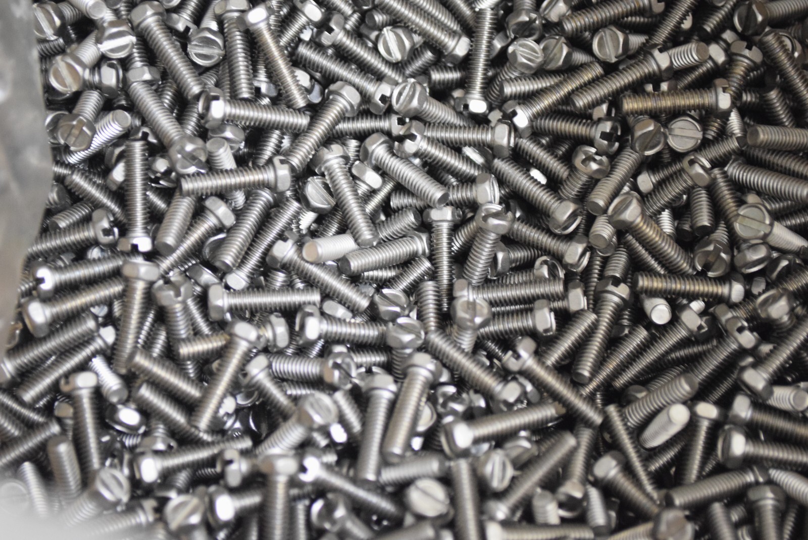 #8-32 x 5/8" IND Hex Slot M/S 18-8 Stainless Steel Lot of 100 | eBay