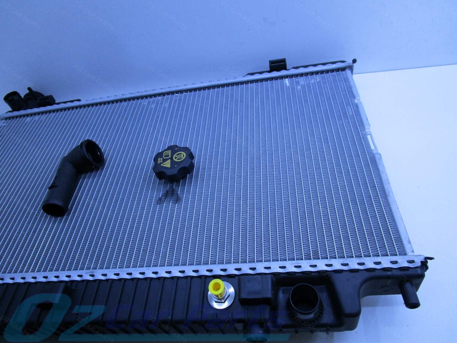 GENUINE RADIATOR HOLDEN VE SERIES 1 Clubsport R8 GTS HSV SENATOR MALOO ...