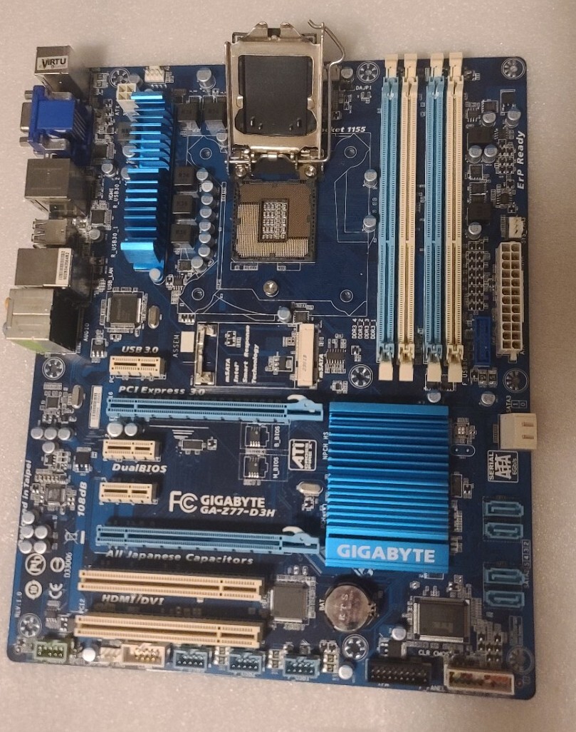 Gigabyte Technology GA-Z77-DS3H rev. 1.0, LGA 1155, Intel Motherboard ...