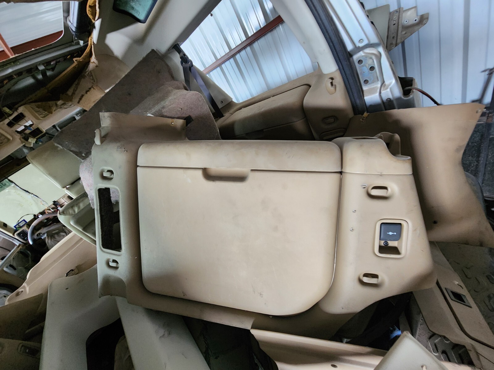 1999-2004 Land Rover Discovery II Rear Left Trunk Interior Panel ...