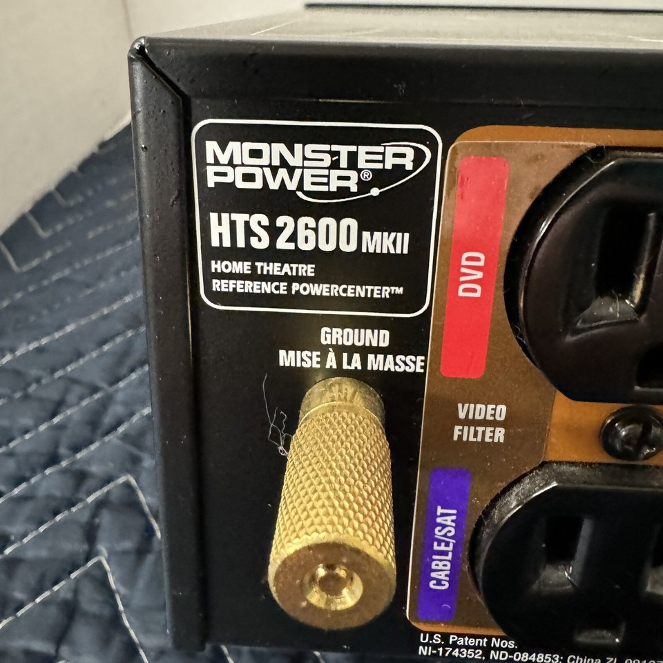 Monster Power HTS 2600 Home Theatre Reference PowerCenter Filter Surge ...