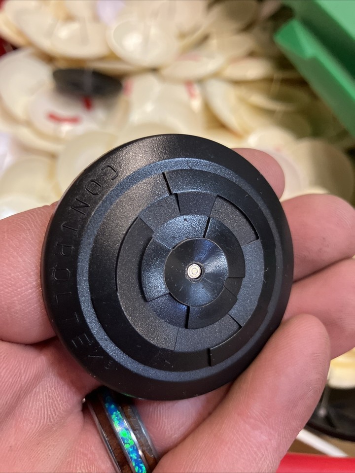 Lot Of 100 USS Security Ink Clothing Tags, Anti-Theft Pins for Retail ...