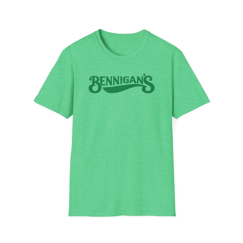 Bennigan's T-shirt 80's 90's Bennigans logo Irish classic distressed ...