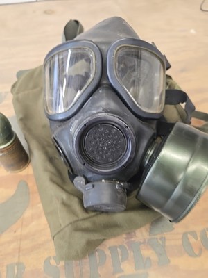 Salty USGI M40/M42 Gas Mask Medium Size NBC US #DK29 | eBay