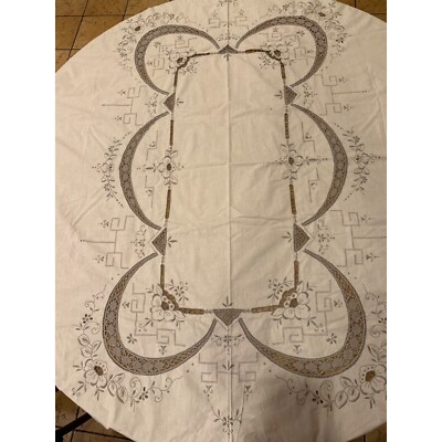 Stunning 85" Round Tablecloth with Cutwork Pull work, Embroidery ...