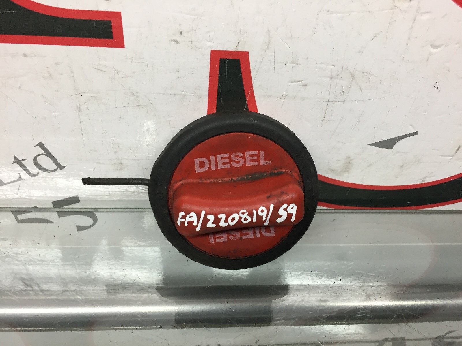 (AS) MERCEDES BENZ GENUINE W203 W219 W212 W205 W221 FUEL CAP DIESEL ...