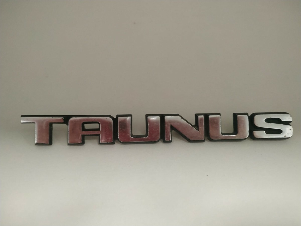 Ford Taunus Logo