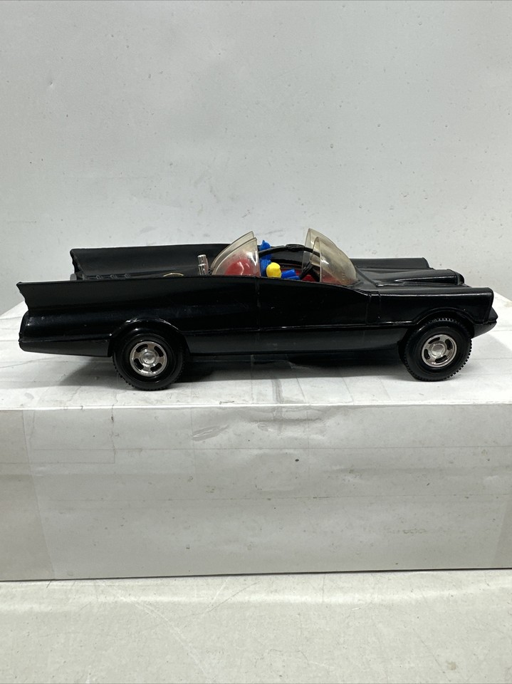 Duncan Plastic 8" Batmobile Blue Batman Yellow Robin Figures Dc Comics ...
