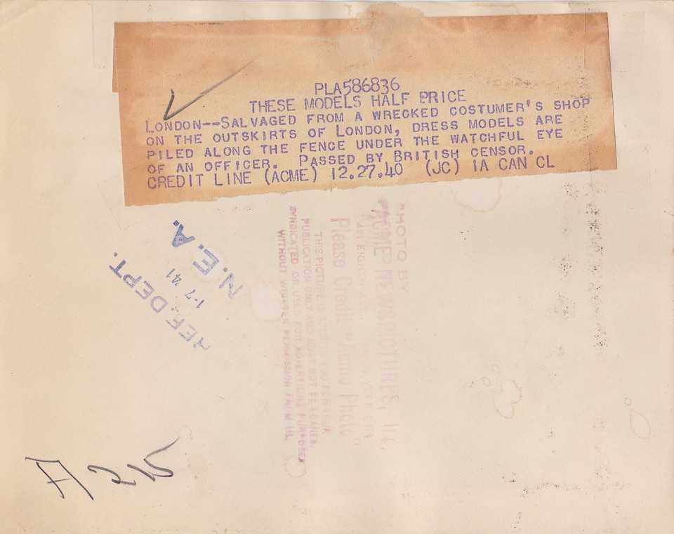 DISCARDED MANNEQUINS London England WW2* CLASSIC Iconic VINTAGE 1941 ...