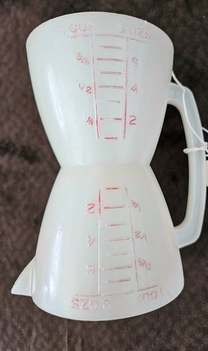 VINTAGE TUPPERWARE DOUBLE SIDED 8 OZ MEASURING CUP WET/DRY MEASURE | eBay