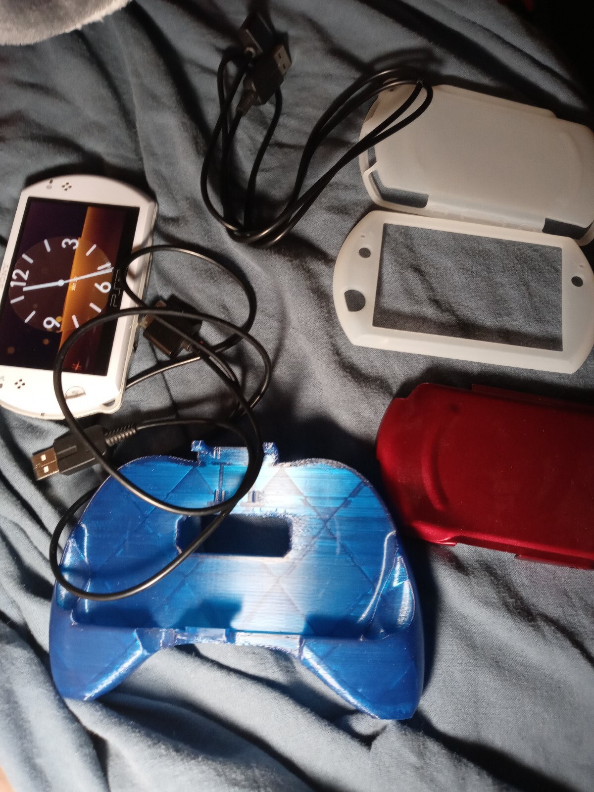 Sony PSP Go 16GB Handheld System - Pearl White extra storage mods ...