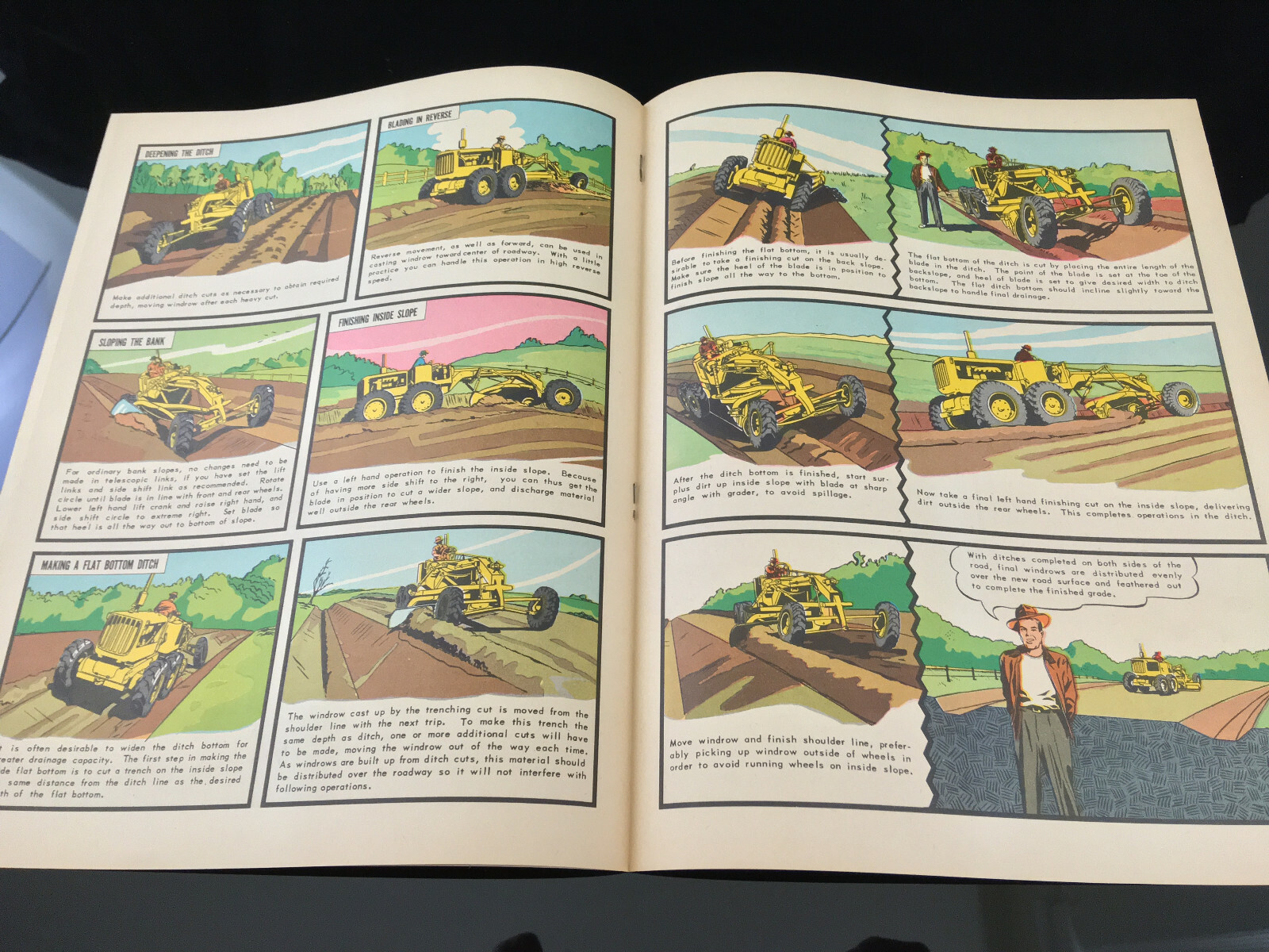 Vintage Motor Grader Operator's Handbook 1951 comic book Caterpillar ...