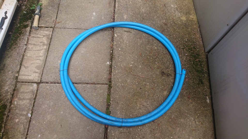 Radius Polyethylene Blue Water PE80 SDR11 Pipe – 25 mm x 5.75 m. | eBay UK