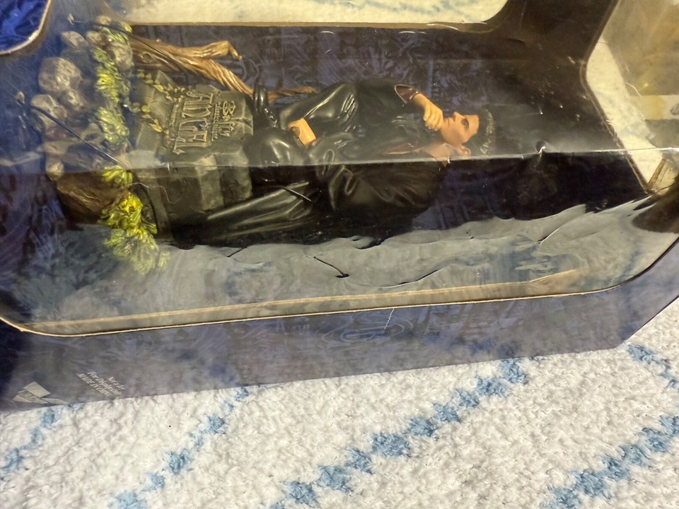 Buffy The Vampire Slayer Angel Varner Statue | eBay