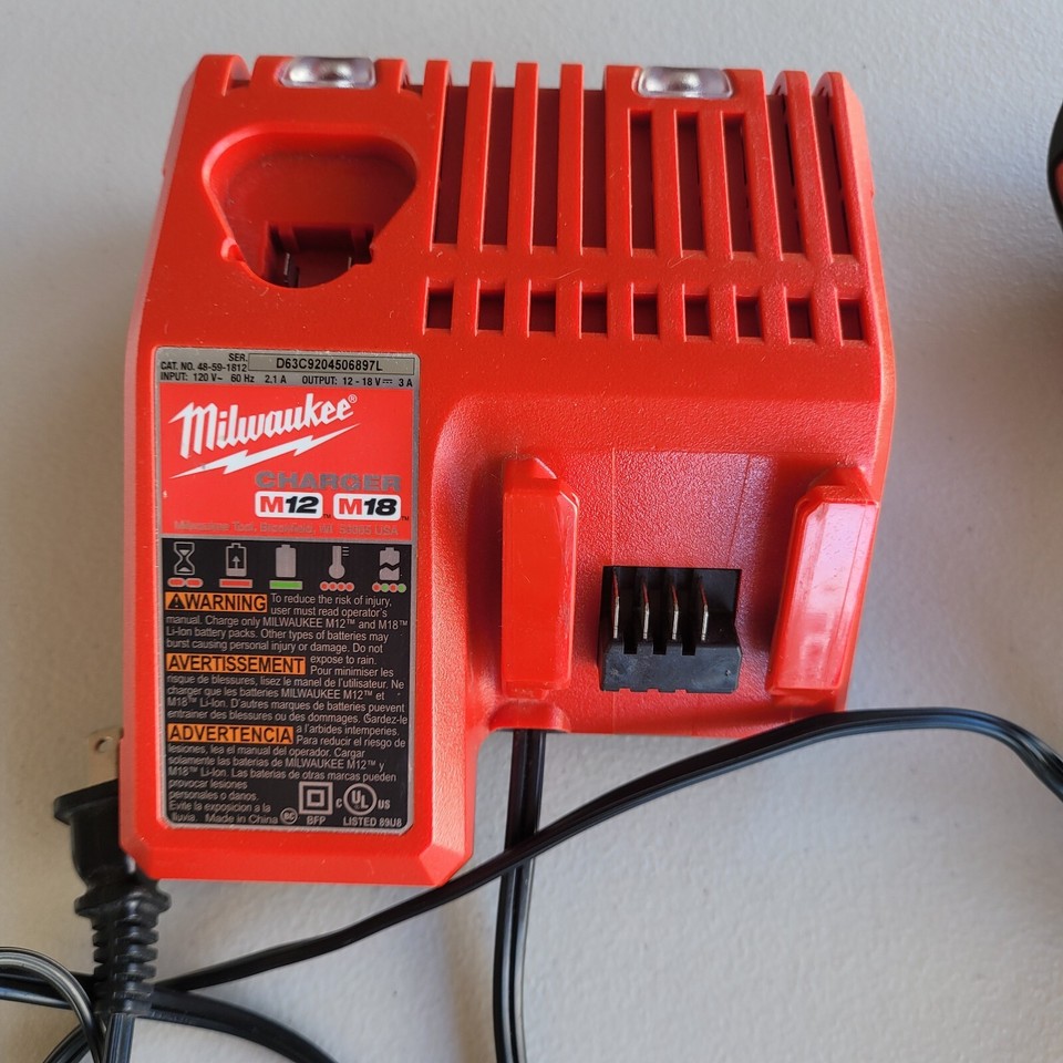 Milwaukee M18 Drill Driver/Impact Driver Combo Kit 2801-20 2850-20 Used ...