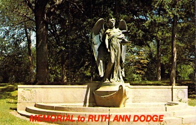 Memorial to Ruth Ann Dodge -Statue- Council Bluff Iowa VTG Postcard M7 ...