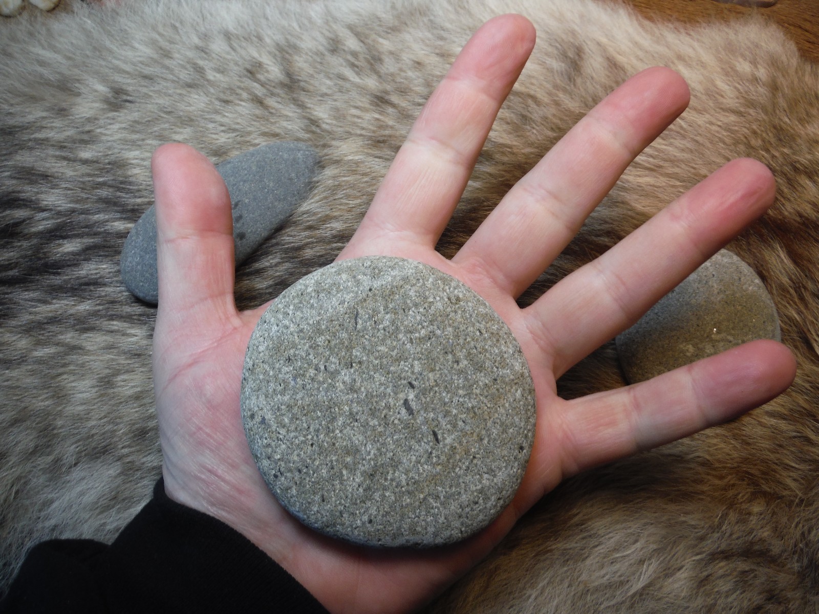 3 NATURAL HAMMERSTONE FLINT KNAPPING KIT Primitive Skinning Knife ...