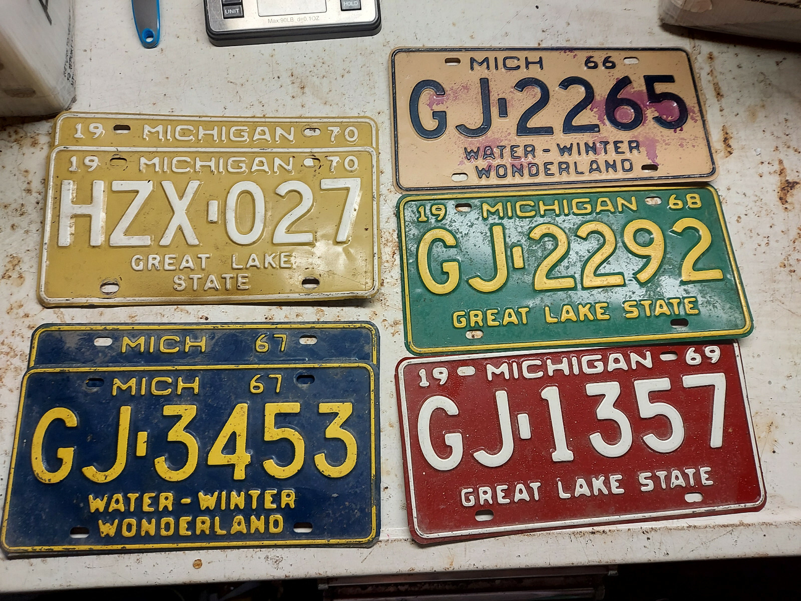 22GG18 ASSORTED MICHIGAN LICENSE PLATES, 1966, 1967, 1968, 1969, 1970 ...