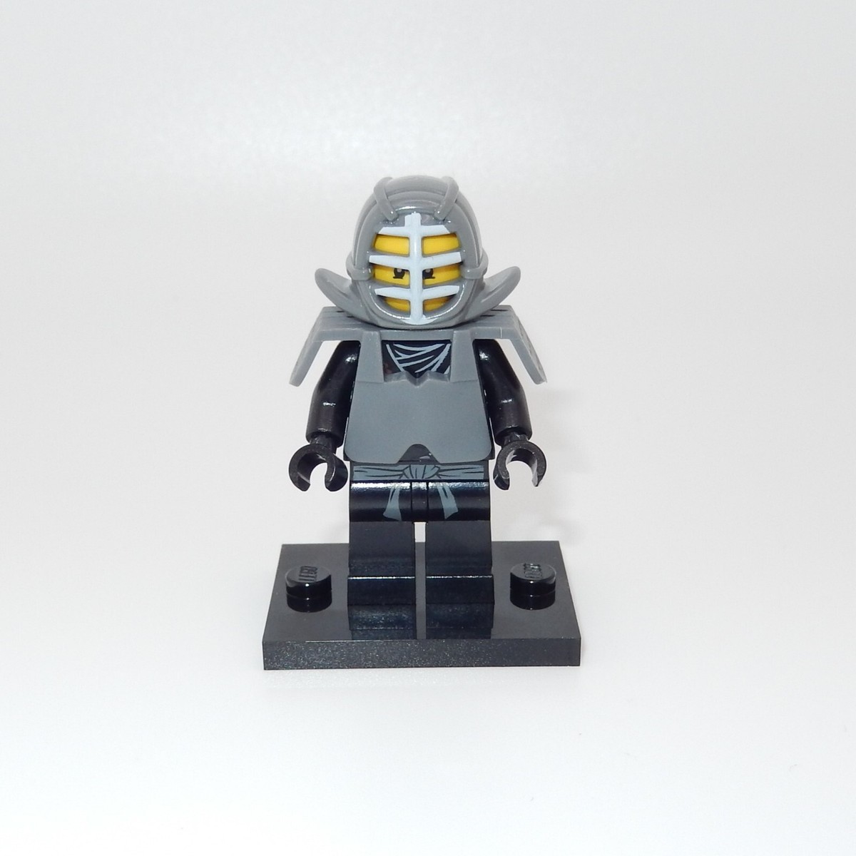 Lego Ninjago Kendo Cole LEGO NINJAGO NJO041 COLE KENDO MINIFIGURE