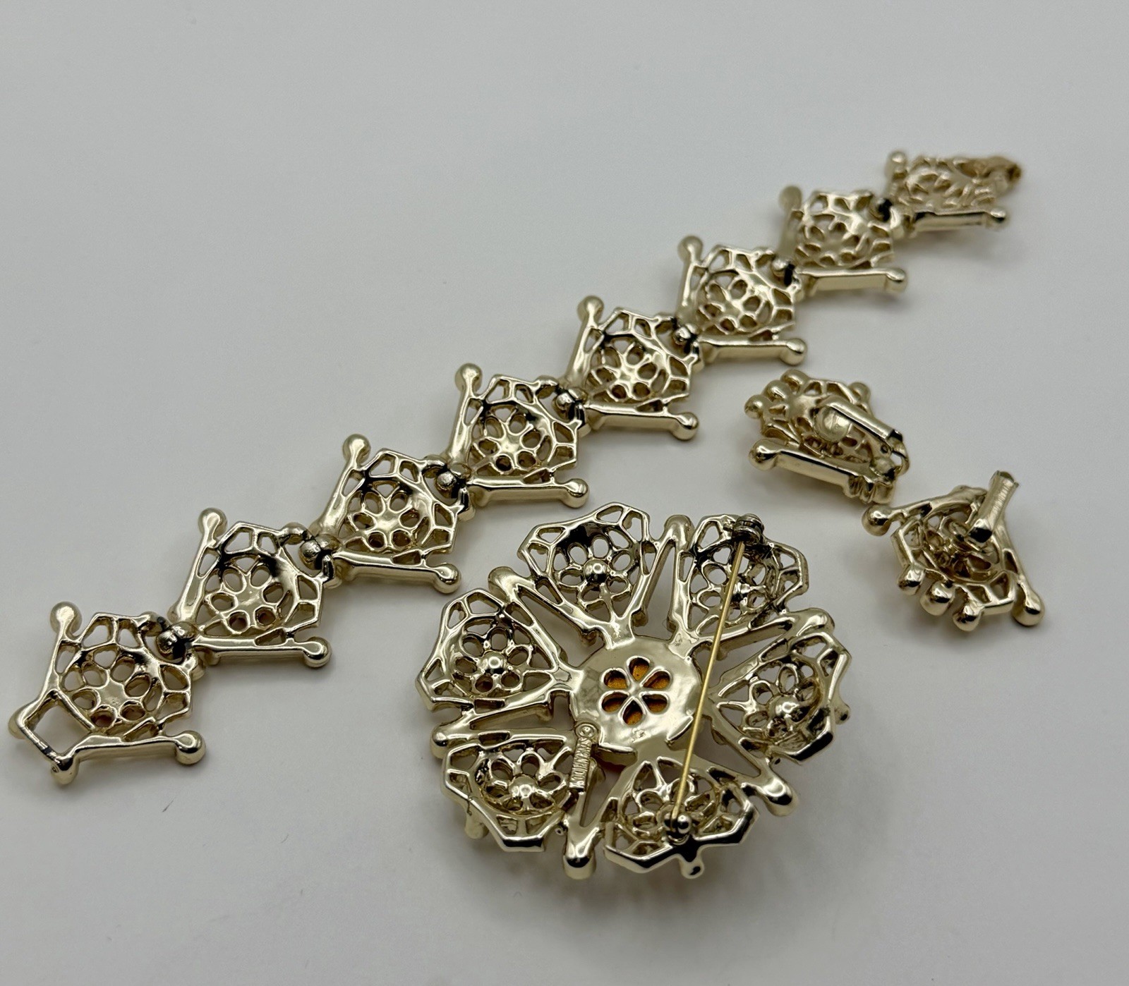 Vintage Sarah Coventry Jewelry Set, SERENADE, Red Gripoix Accents | eBay