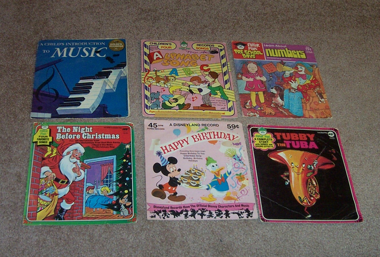 Child's Record Player with 10 vintage children records | eBay