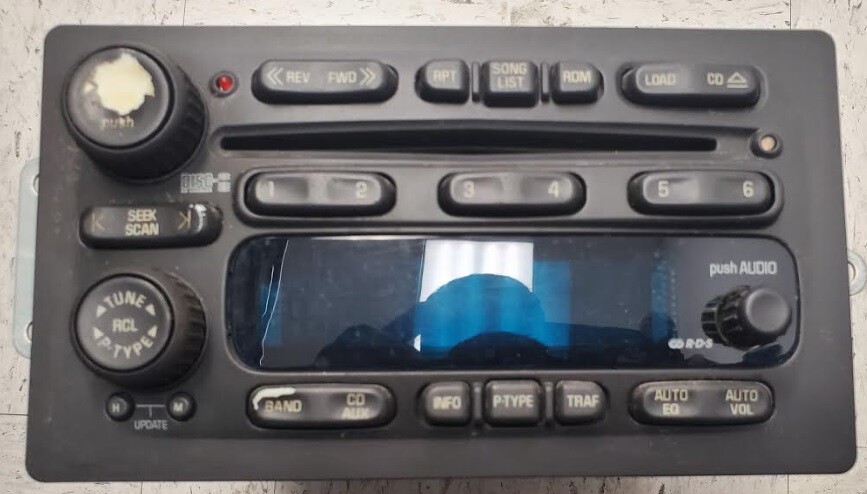 2003-2004 Chevrolet Suburban Express 1500 2500 3500 Radio Receiver CD ...