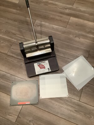 Letter Presses & Die Cutters - Letters