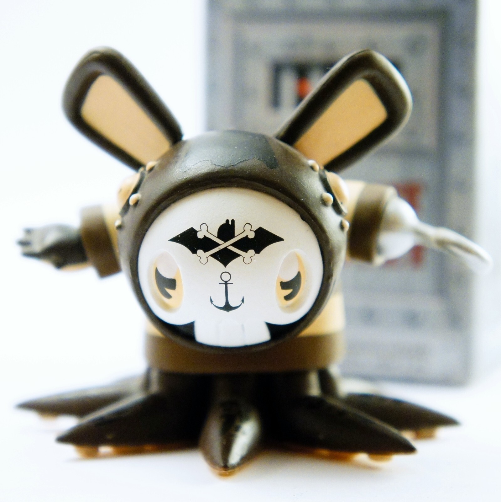 Vivisect Playset Greg Craola Simkins Scurvy Nevil Strangeco Kidrobot ...