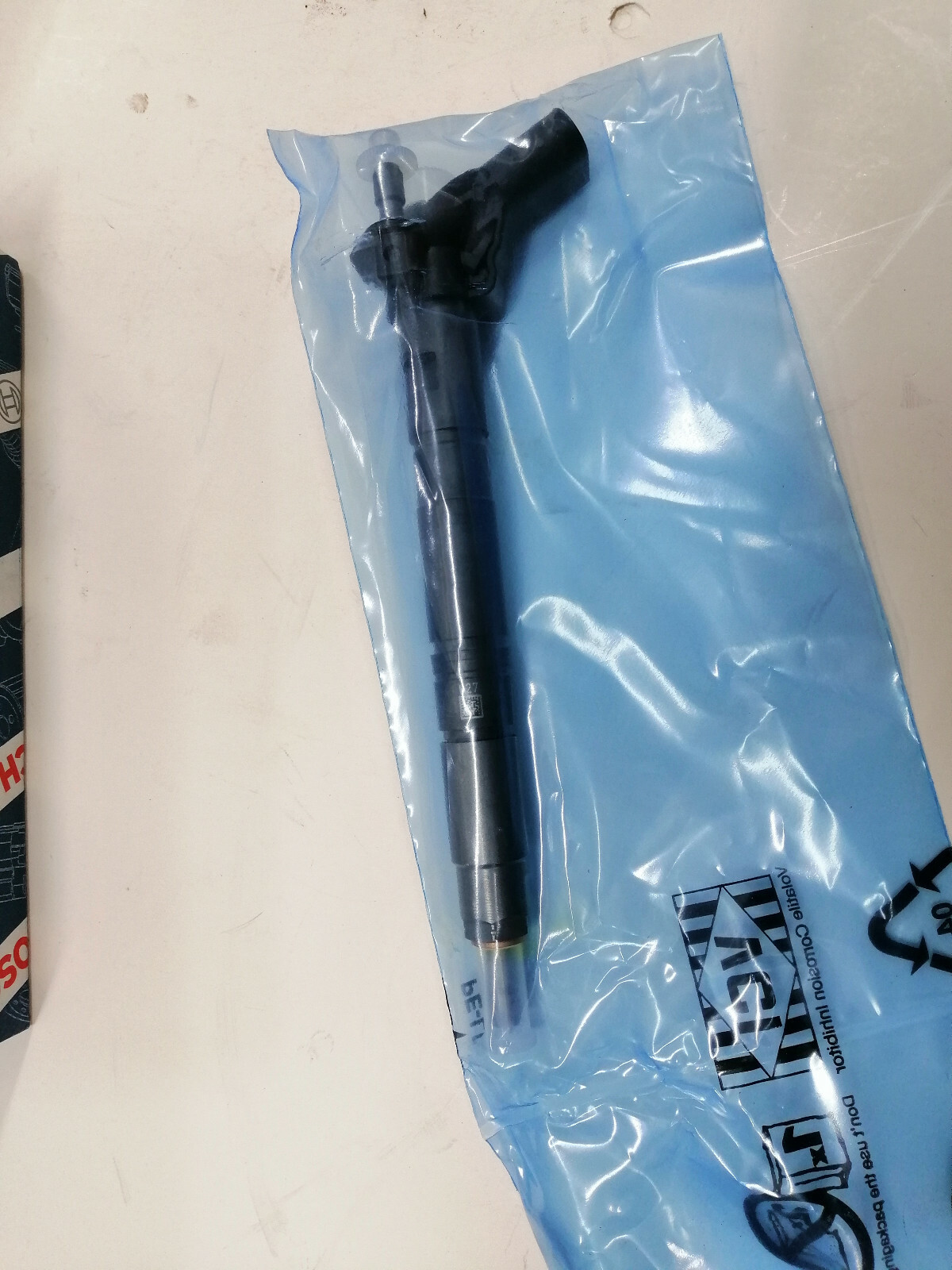 Genuine Bosch Fuel Injector 0445116022 for Audi A4 A5 A6 Q5 Q7 VW ...