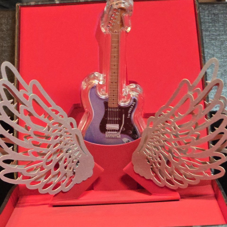 2024 1 oz Silver Coin - Fender Am Ultra Stratocaster Guitar 70th ...
