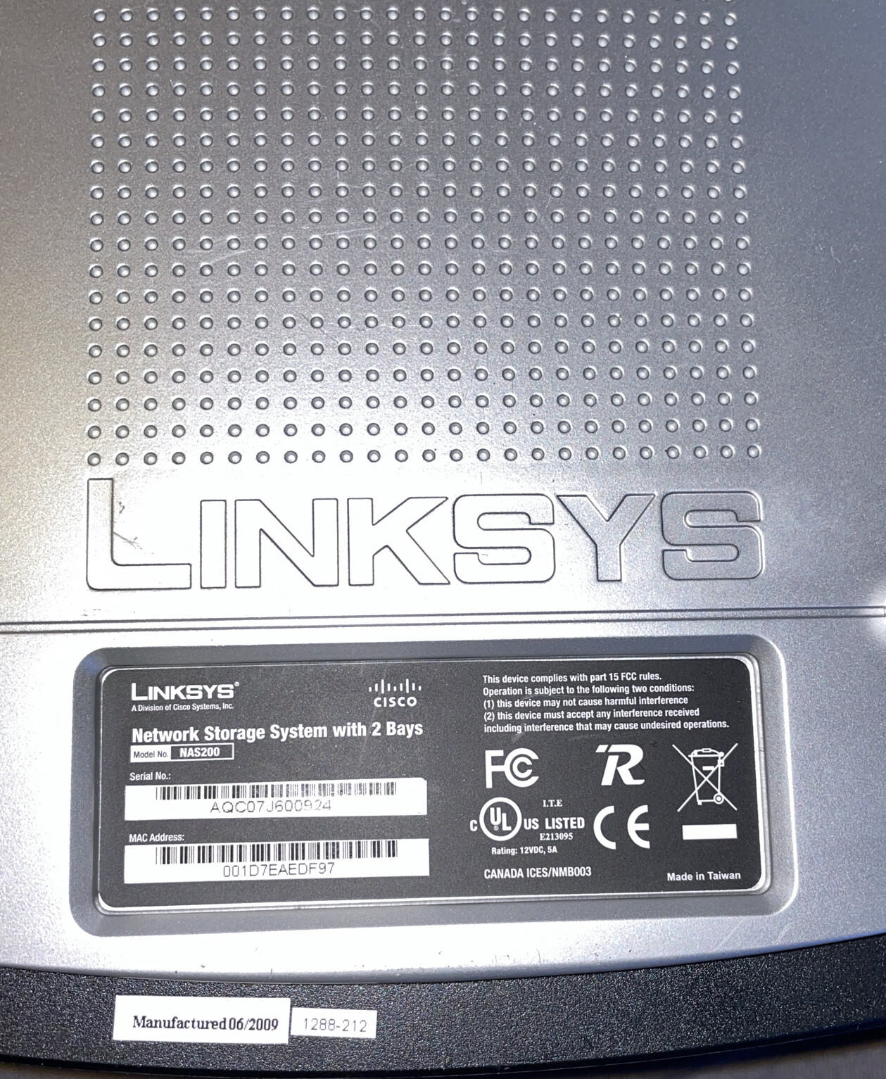 Linksys Network Storage System with 2 bays NAS200 | Universal | Black ...