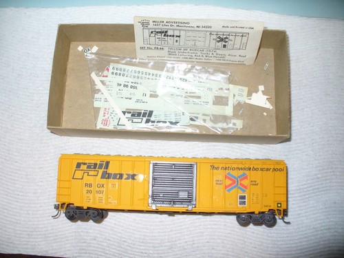 ATHEARN HO '50 ft. Box Car'-built-Decaled for RAILBOX on one side-VEERY ...