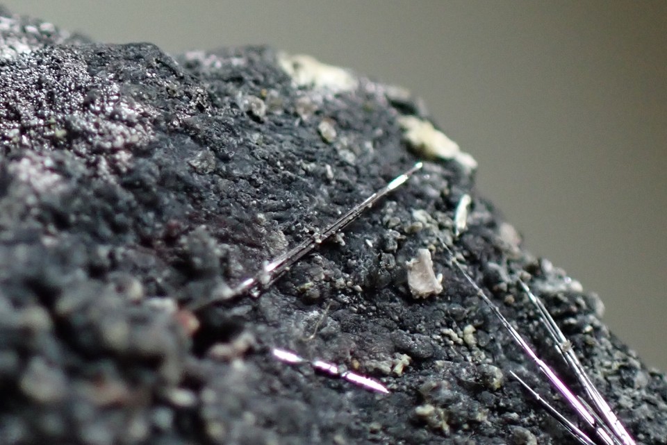 SELENIUM * CRYSTALS ON MATRIX * VERY RARE !!! Ronneburg, GERMANY | eBay